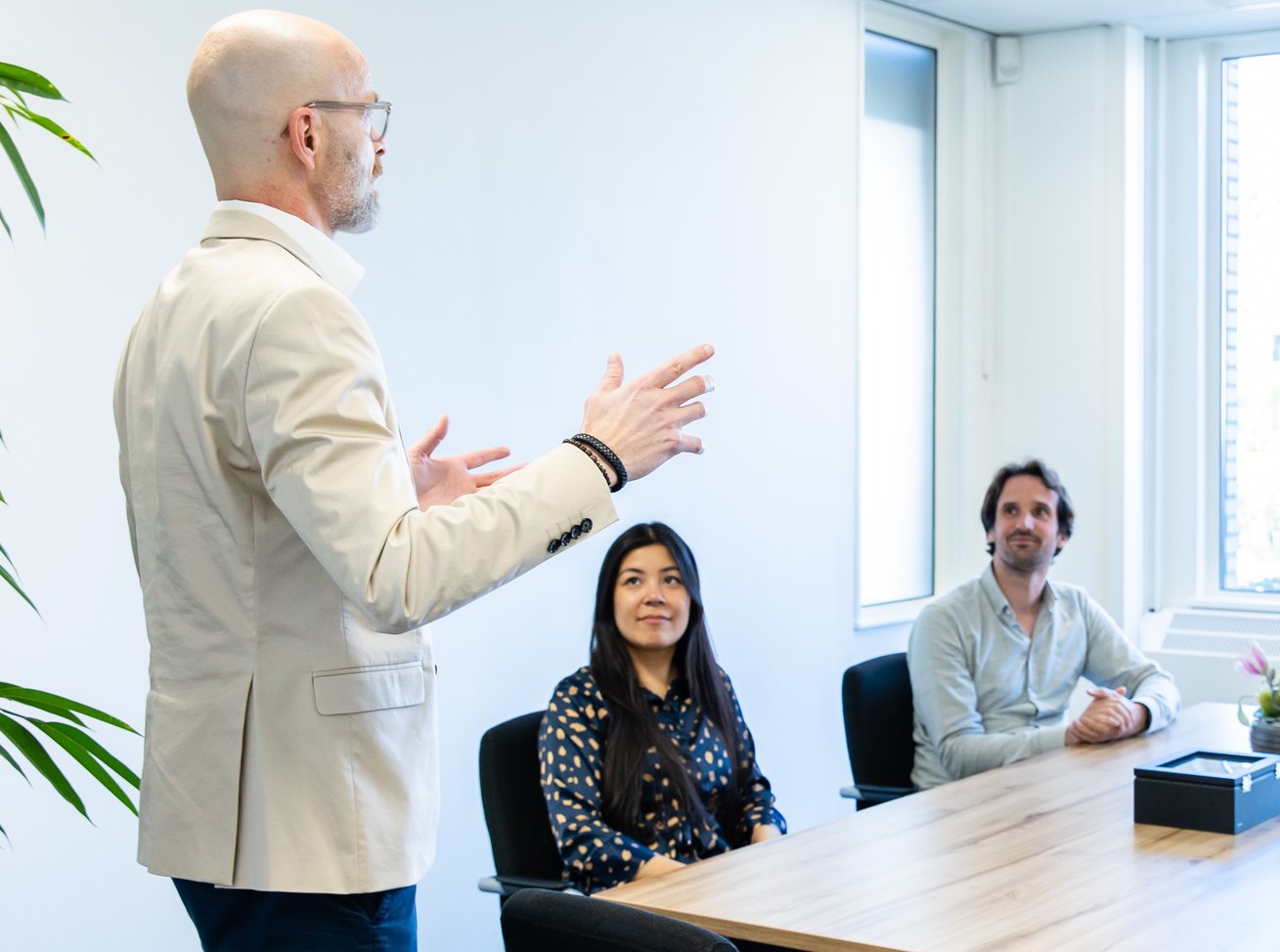 Dienstplan. Effektive Dienstpläne digital erstellen | Swisio